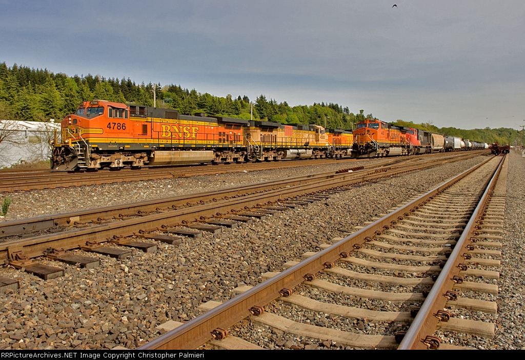 BNSF 4786
